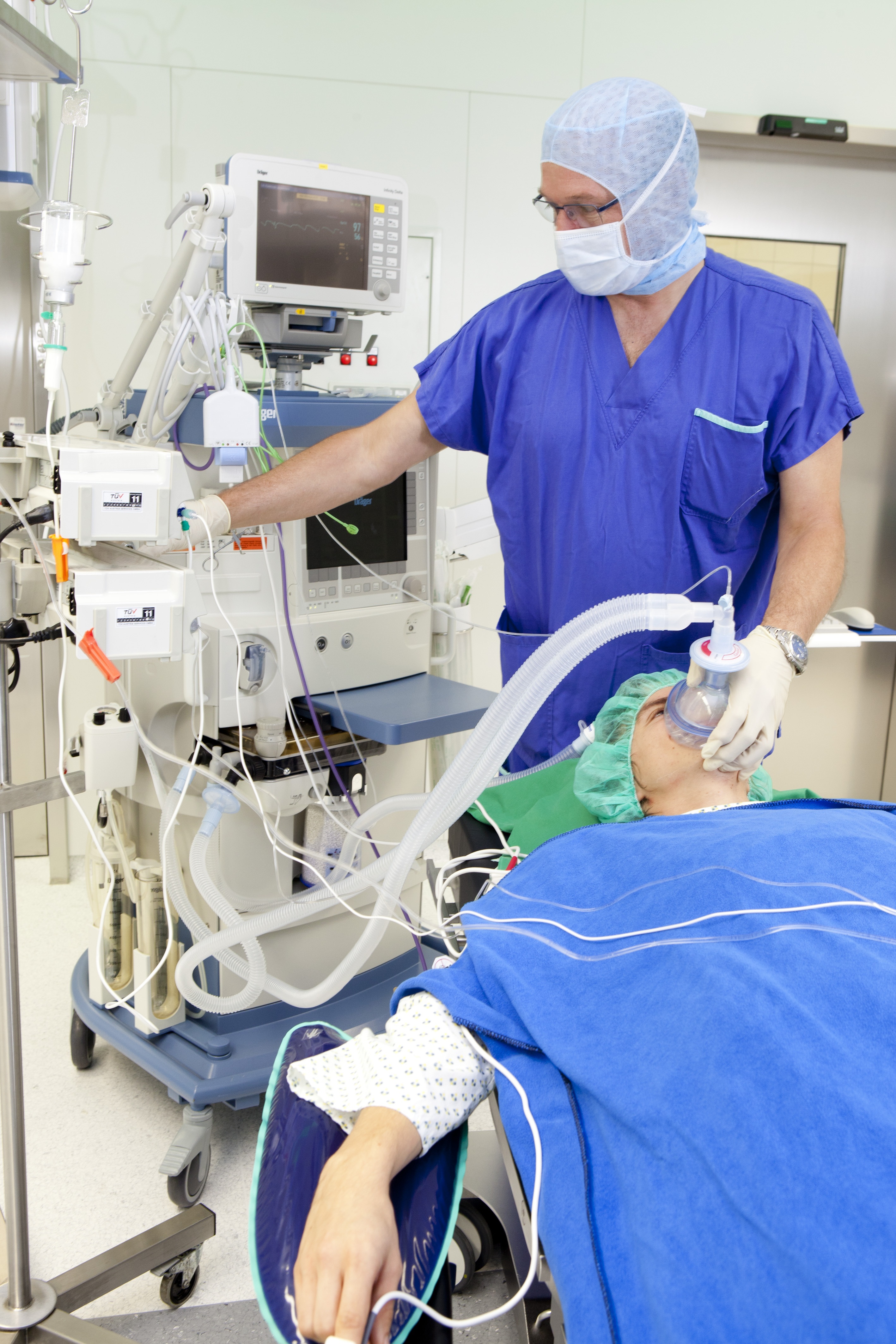 Introduction to Anaesthetics – John Pullen